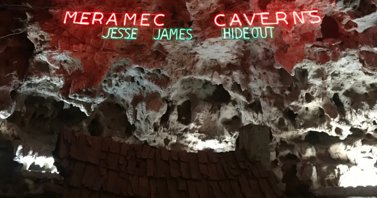 My Day Trip to Meramec Caverns - Family Attractions Card